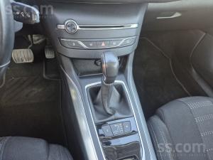 Grey Peugeot 308 2016 in Liepaja, with an engine capacity of 1.20 L and mileage of 113 thousand km for 6400 €, photo 19 on AUTOMOTO.COM.LV