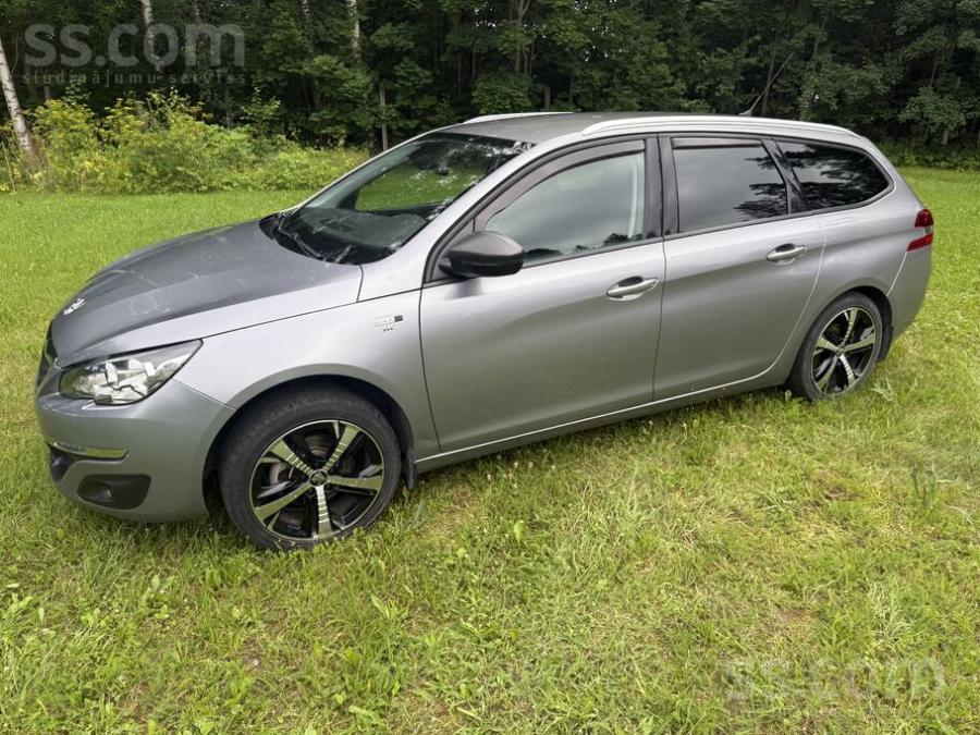 Pelēks Peugeot 308 2016 Rīga, ar dzinēja tilpumu 1.60 L un nobraukumu 138 tūkst. km par 5750 €, foto 5 vietnē AUTOMOTO.COM.LV