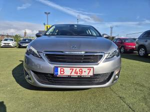 Grey Peugeot 308 2016 in Liepaja, with an engine capacity of 1.20 L and mileage of 113 thousand km for 6400 €, photo 3 on AUTOMOTO.COM.LV