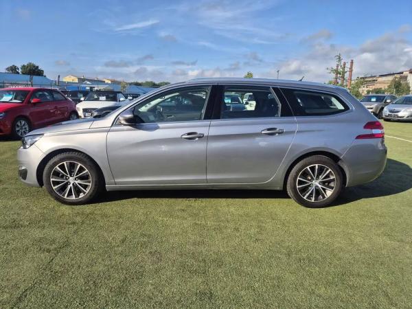 Pelēks Peugeot 308 2016 Liepāja, ar dzinēja tilpumu 1.20 L un nobraukumu 113 tūkst. km par 6400 €, foto 7 vietnē AUTOMOTO.COM.LV