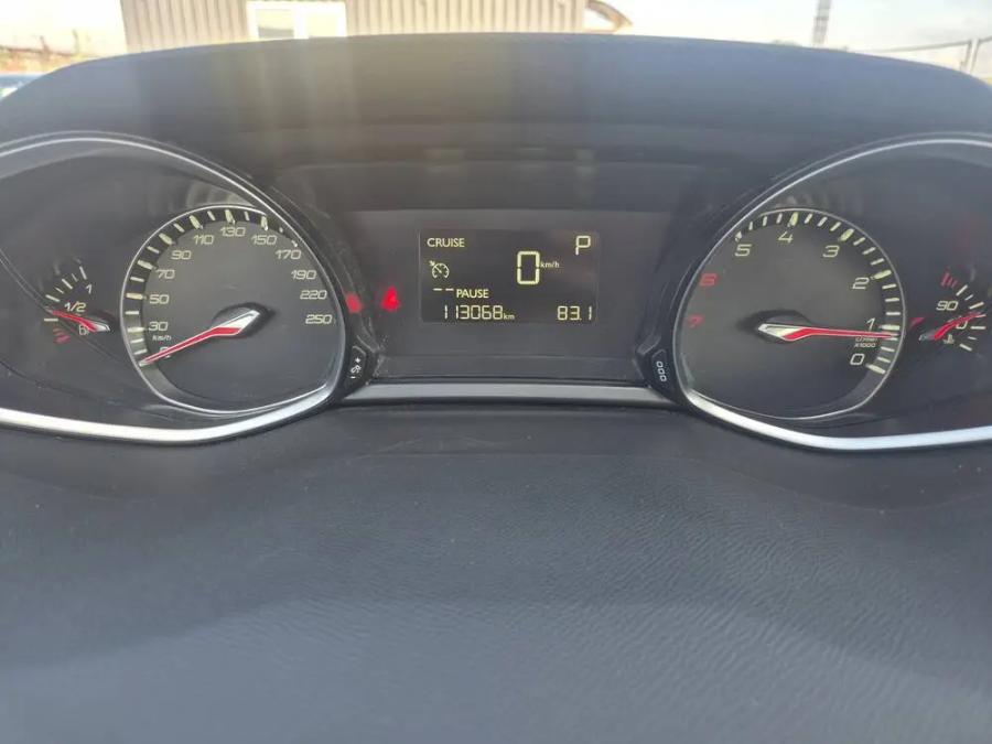 Grey Peugeot 308 2016 in Liepaja, with an engine capacity of 1.20 L and mileage of 113 thousand km for 6400 €, photo 15 on AUTOMOTO.COM.LV