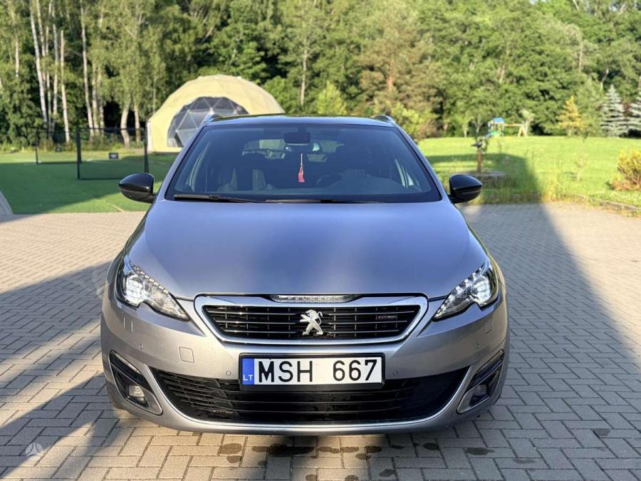 Pelēks Peugeot 308 2016 Klaipėda, ar dzinēja tilpumu 1.20 L un nobraukumu 220 tūkst. km par 4999 €, foto 1 vietnē AUTOMOTO.COM.LV