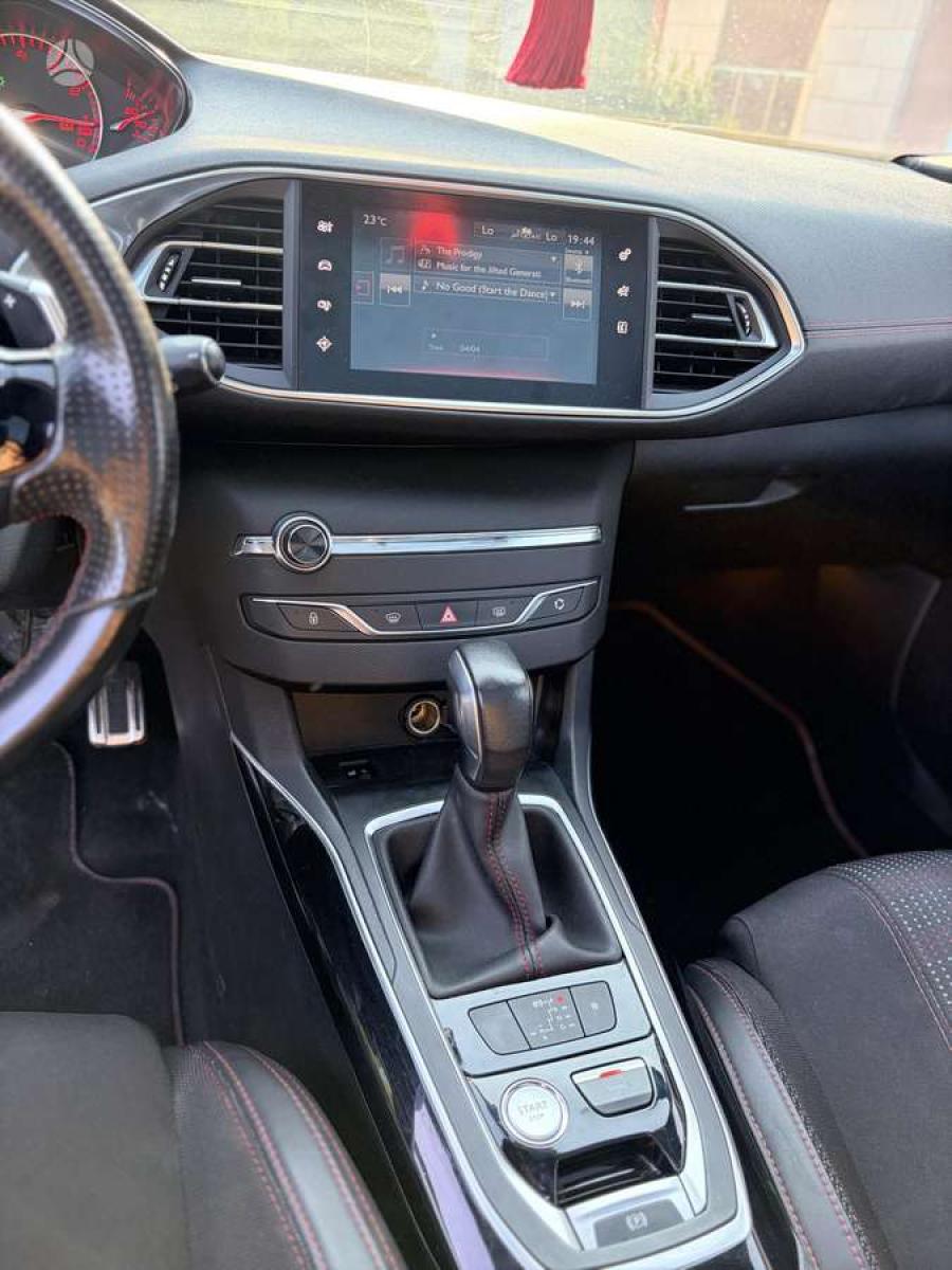 Pelēks Peugeot 308 2016 Klaipėda, ar dzinēja tilpumu 1.20 L un nobraukumu 220 tūkst. km par 4999 €, foto 20 vietnē AUTOMOTO.COM.LV