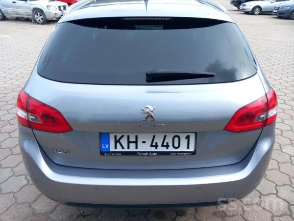 Grey Peugeot 308 2016 in Valmiera, with an engine capacity of 1.60 L and mileage of 129 thousand km for 4900 €, photo 6 on AUTOMOTO.COM.LV