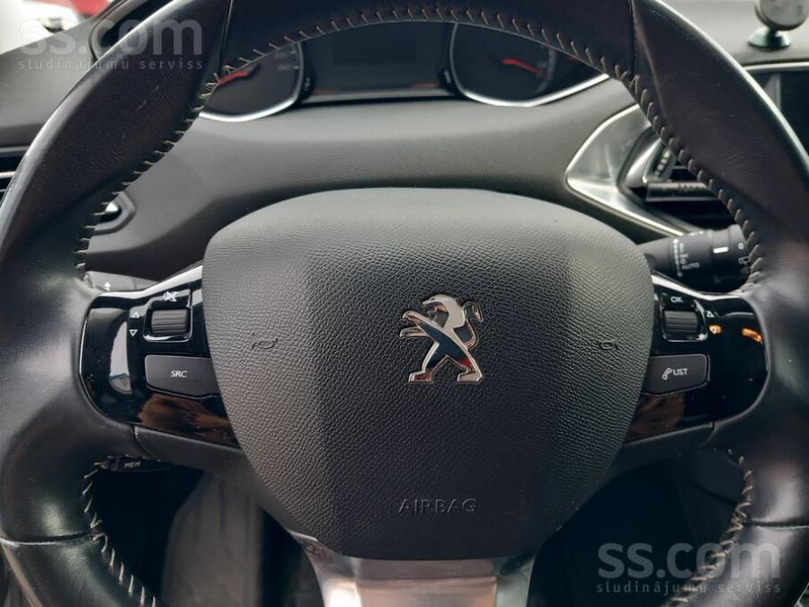 Grey Peugeot 308 2016 in Valmiera, with an engine capacity of 1.60 L and mileage of 129 thousand km for 4900 €, photo 13 on AUTOMOTO.COM.LV