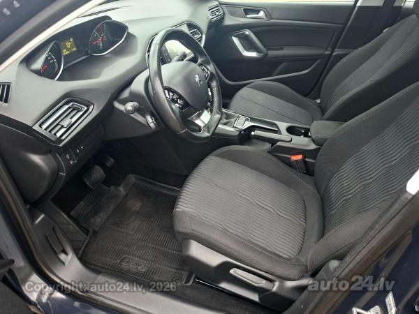 Pelēks Peugeot 308 2016 Tartu, ar dzinēja tilpumu 1.20 L un nobraukumu 191 tūkst. km par 5990 €, foto 6 vietnē AUTOMOTO.COM.LV