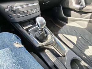 Pelēks Peugeot 308 2016 Viļņa, ar dzinēja tilpumu 1.56 L un nobraukumu 325 tūkst. km par 3950 €, foto 13 vietnē AUTOMOTO.COM.LV