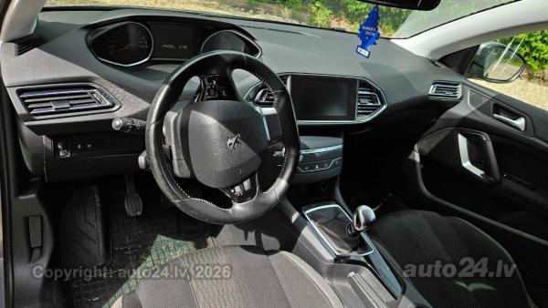 Grey Peugeot 308 2016 in Voru, with an engine capacity of 1.60 L and mileage of 247 thousand km for 5000 €, photo 5 on AUTOMOTO.COM.LV