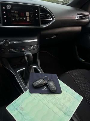 Pelēks Peugeot 308 2016 Klaipėda, ar dzinēja tilpumu 1.20 L un nobraukumu 250 tūkst. km par 5200 €, foto 21 vietnē AUTOMOTO.COM.LV