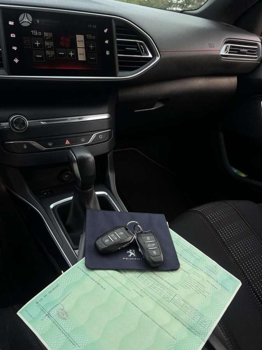 Pelēks Peugeot 308 2016 Klaipėda, ar dzinēja tilpumu 1.20 L un nobraukumu 250 tūkst. km par 5200 €, foto 21 vietnē AUTOMOTO.COM.LV