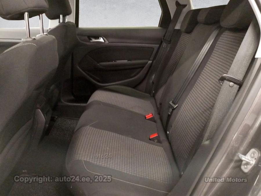 Grey Peugeot 308 2017 in Tallinn, with an engine capacity of 0.00 L and mileage of 163 thousand km for 6990 €, photo 7 on AUTOMOTO.COM.LV