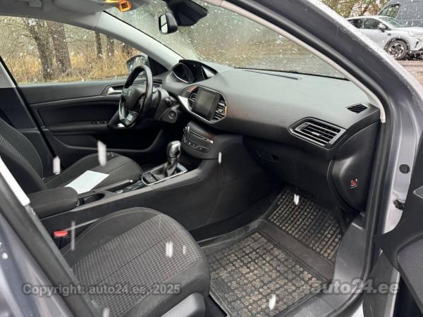 Pelēks Peugeot 308 2017 Tallina, ar dzinēja tilpumu 1.60 L un nobraukumu 272 tūkst. km par 8500 €, foto 10 vietnē AUTOMOTO.COM.LV