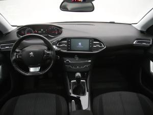 Grey Peugeot 308 2017 in Vilnius, with an engine capacity of 1.20 L and mileage of 169 thousand km for 6999 €, photo 2 on AUTOMOTO.COM.LV