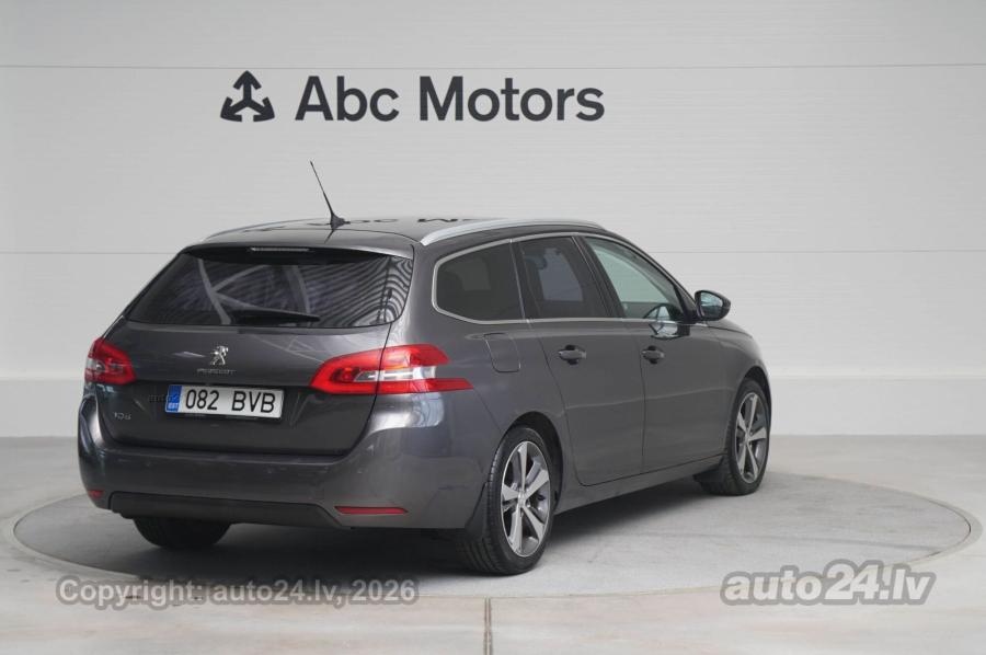 Pelēks Peugeot 308 2017 Tallina, ar dzinēja tilpumu 1.20 L un nobraukumu 109 tūkst. km par 7990 €, foto 5 vietnē AUTOMOTO.COM.LV
