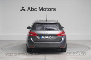 Pelēks Peugeot 308 2017 Tallina, ar dzinēja tilpumu 1.20 L un nobraukumu 109 tūkst. km par 7990 €, foto 6 vietnē AUTOMOTO.COM.LV