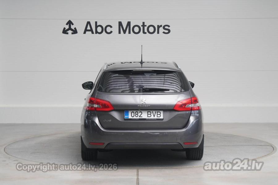 Pelēks Peugeot 308 2017 Tallina, ar dzinēja tilpumu 1.20 L un nobraukumu 109 tūkst. km par 7990 €, foto 6 vietnē AUTOMOTO.COM.LV