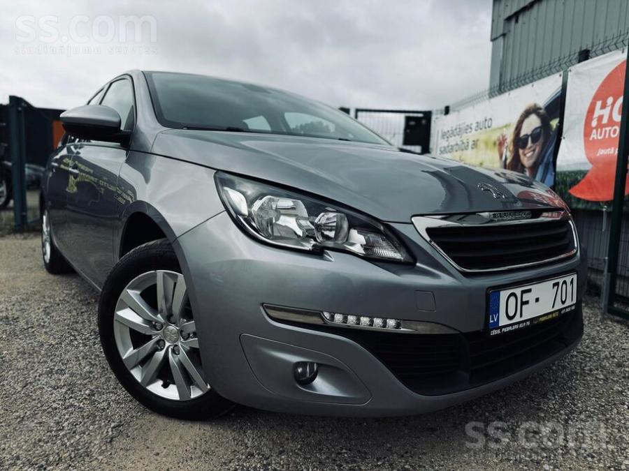Grey Peugeot 308 2017 in Cesis, with an engine capacity of 1.20 L and mileage of 0 thousand km for 7490 €, photo 1 on AUTOMOTO.COM.LV
