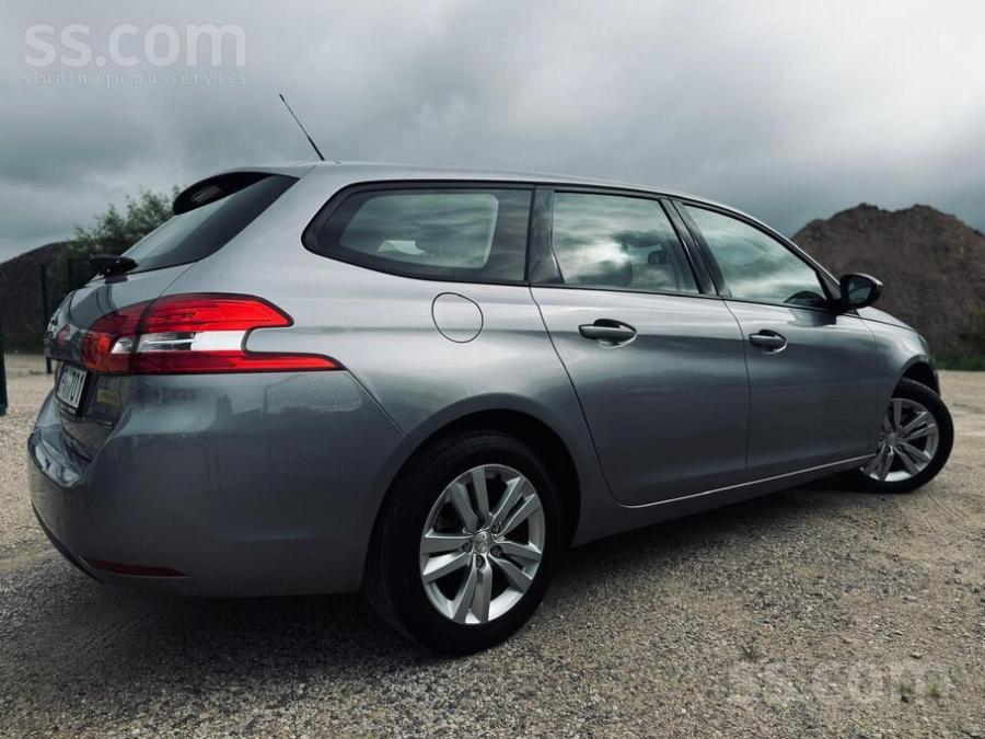 Grey Peugeot 308 2017 in Cesis, with an engine capacity of 1.20 L and mileage of 0 thousand km for 7490 €, photo 7 on AUTOMOTO.COM.LV