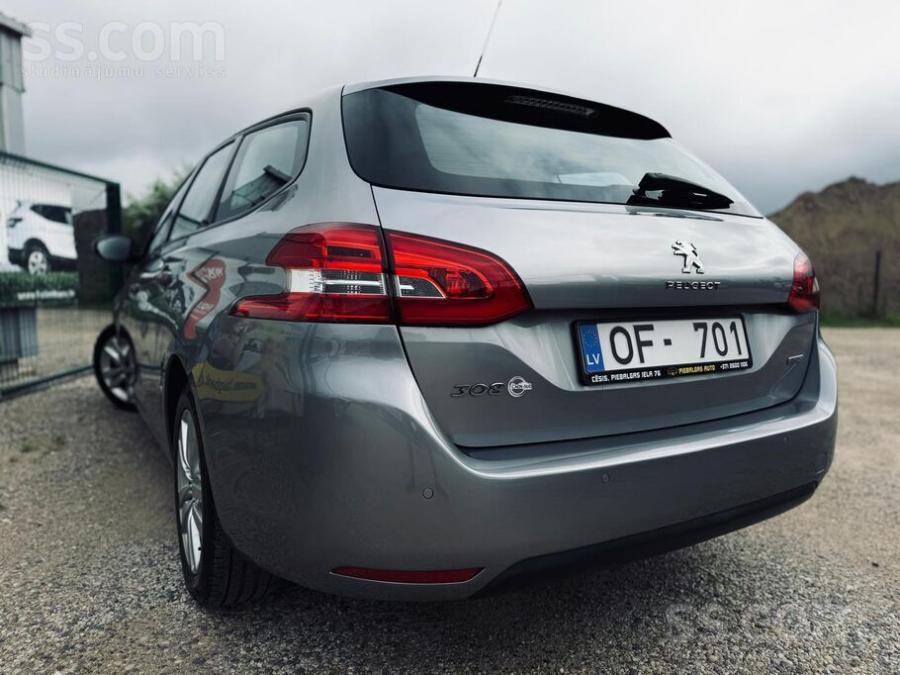 Grey Peugeot 308 2017 in Cesis, with an engine capacity of 1.20 L and mileage of 0 thousand km for 7490 €, photo 8 on AUTOMOTO.COM.LV