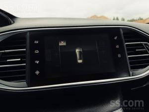 Grey Peugeot 308 2017 in Cesis, with an engine capacity of 1.20 L and mileage of 0 thousand km for 7490 €, photo 16 on AUTOMOTO.COM.LV