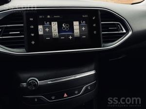 Grey Peugeot 308 2017 in Cesis, with an engine capacity of 1.20 L and mileage of 0 thousand km for 7490 €, photo 17 on AUTOMOTO.COM.LV