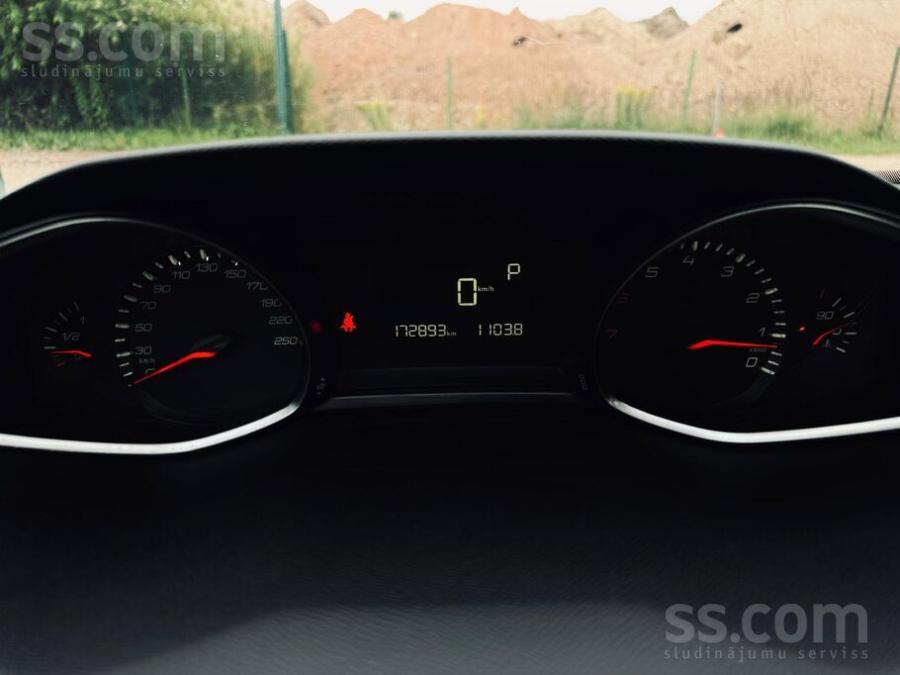 Grey Peugeot 308 2017 in Cesis, with an engine capacity of 1.20 L and mileage of 0 thousand km for 7490 €, photo 27 on AUTOMOTO.COM.LV