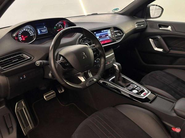 Pelēks Peugeot 308 2017 Marijampole, ar dzinēja tilpumu 2.00 L un nobraukumu 251 tūkst. km par 8450 €, foto 2 vietnē AUTOMOTO.COM.LV