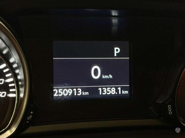 Pelēks Peugeot 308 2017 Marijampole, ar dzinēja tilpumu 2.00 L un nobraukumu 251 tūkst. km par 8450 €, foto 3 vietnē AUTOMOTO.COM.LV
