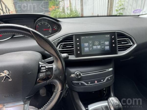 Pelēks Peugeot 308 2017 Rīga, ar dzinēja tilpumu 1.20 L un nobraukumu 182 tūkst. km par 6500 €, foto 6 vietnē AUTOMOTO.COM.LV