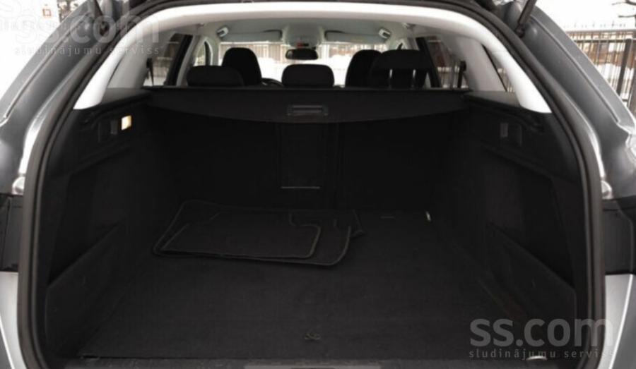 Grey Peugeot 308 2017 in Riga, with an engine capacity of 1.60 L and mileage of 237 thousand km for 6200 €, photo 8 on AUTOMOTO.COM.LV