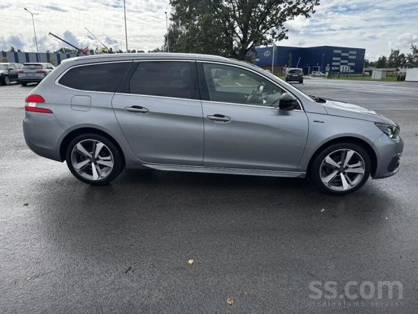 Pelēks Peugeot 308 2017 Rīga, ar dzinēja tilpumu 1.20 L un nobraukumu 128 tūkst. km par 8000 €, foto 5 vietnē AUTOMOTO.COM.LV
