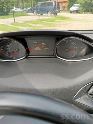 Grey Peugeot 308 2017 in Riga, with an engine capacity of 1.60 L and mileage of 197 thousand km for 4800 €, photo 5 on AUTOMOTO.COM.LV