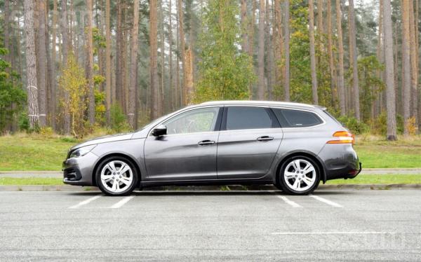 Pelēks Peugeot 308 2017 Rīga, ar dzinēja tilpumu 1.60 L un nobraukumu 185 tūkst. km par 6490 €, foto 6 vietnē AUTOMOTO.COM.LV
