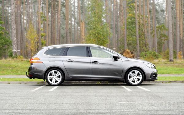 Pelēks Peugeot 308 2017 Rīga, ar dzinēja tilpumu 1.60 L un nobraukumu 185 tūkst. km par 6490 €, foto 10 vietnē AUTOMOTO.COM.LV
