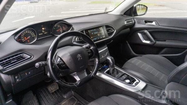 Pelēks Peugeot 308 2017 Rīga, ar dzinēja tilpumu 1.60 L un nobraukumu 185 tūkst. km par 6490 €, foto 11 vietnē AUTOMOTO.COM.LV
