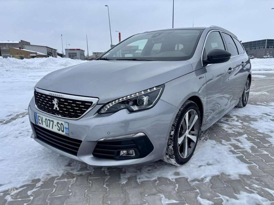 Grey Peugeot 308 2018 in Taurage, with an engine capacity of 1.20 L and mileage of 170 thousand km for 6500 €, photo 1 on AUTOMOTO.COM.LV