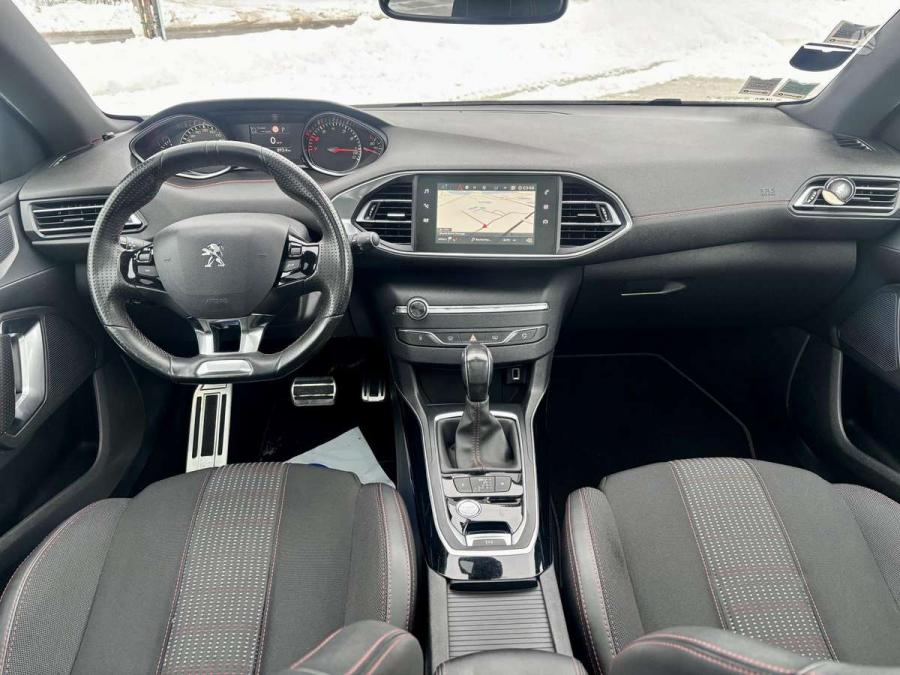 Grey Peugeot 308 2018 in Taurage, with an engine capacity of 1.20 L and mileage of 170 thousand km for 6500 €, photo 11 on AUTOMOTO.COM.LV