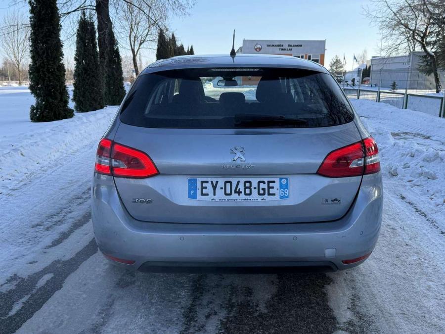 Grey Peugeot 308 2018 in Vilnius, with an engine capacity of 1.50 L and mileage of 252 thousand km for 6200 €, photo 5 on AUTOMOTO.COM.LV