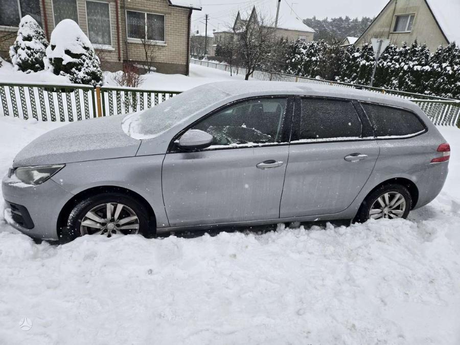 Grey Peugeot 308 2018 in Ukmerge, with an engine capacity of 1.50 L and mileage of 130 thousand km for 3450 €, photo 7 on AUTOMOTO.COM.LV