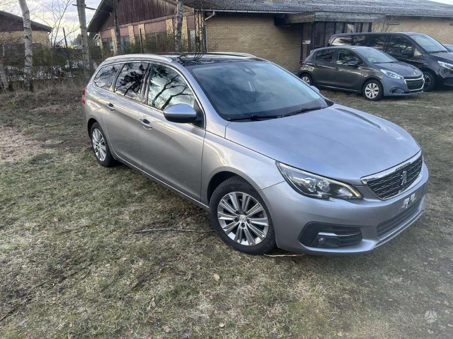 Pelēks Peugeot 308 2018 Telšiai, ar dzinēja tilpumu 1.56 L un nobraukumu 254 tūkst. km par 5700 €, foto 6 vietnē AUTOMOTO.COM.LV