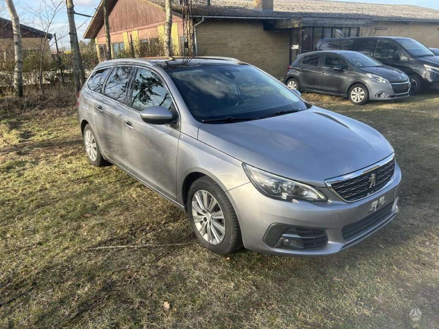 Pelēks Peugeot 308 2018 Telšiai, ar dzinēja tilpumu 1.56 L un nobraukumu 254 tūkst. km par 5700 €, foto 32 vietnē AUTOMOTO.COM.LV