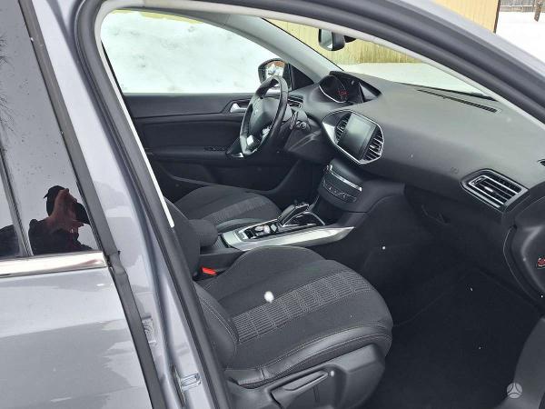 Pelēks Peugeot 308 2018 Tauragė, ar dzinēja tilpumu 1.50 L un nobraukumu 219 tūkst. km par 7900 €, foto 11 vietnē AUTOMOTO.COM.LV