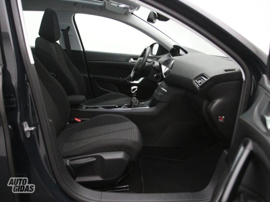 Grey Peugeot 308 2018 in Vilnius, with an engine capacity of 1.20 L and mileage of 188 thousand km for 6799 €, photo 15 on AUTOMOTO.COM.LV