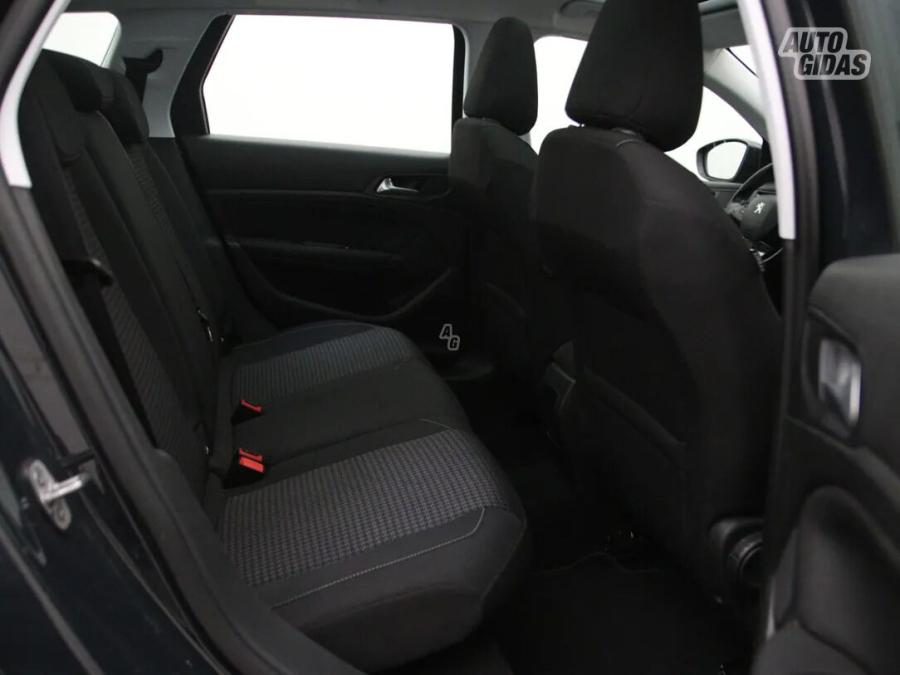 Grey Peugeot 308 2018 in Vilnius, with an engine capacity of 1.20 L and mileage of 188 thousand km for 6799 €, photo 16 on AUTOMOTO.COM.LV