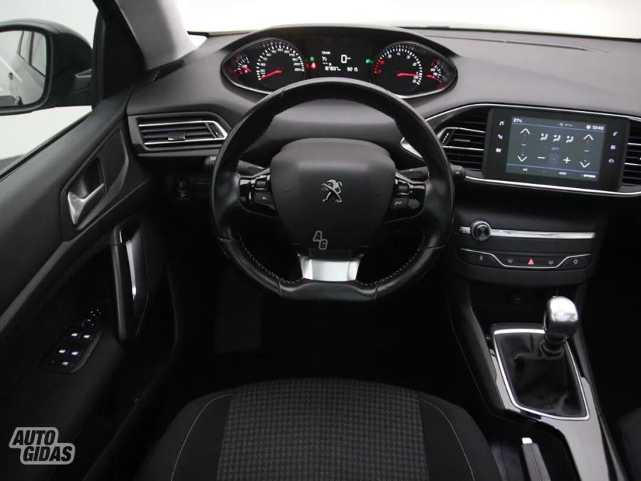 Grey Peugeot 308 2018 in Vilnius, with an engine capacity of 1.20 L and mileage of 188 thousand km for 6799 €, photo 18 on AUTOMOTO.COM.LV