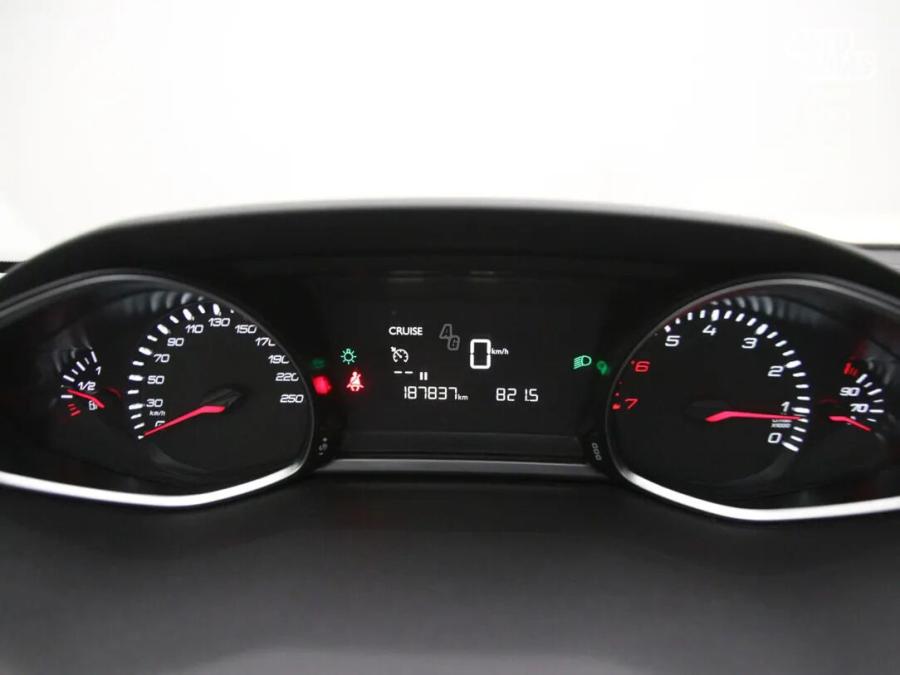 Grey Peugeot 308 2018 in Vilnius, with an engine capacity of 1.20 L and mileage of 188 thousand km for 6799 €, photo 20 on AUTOMOTO.COM.LV