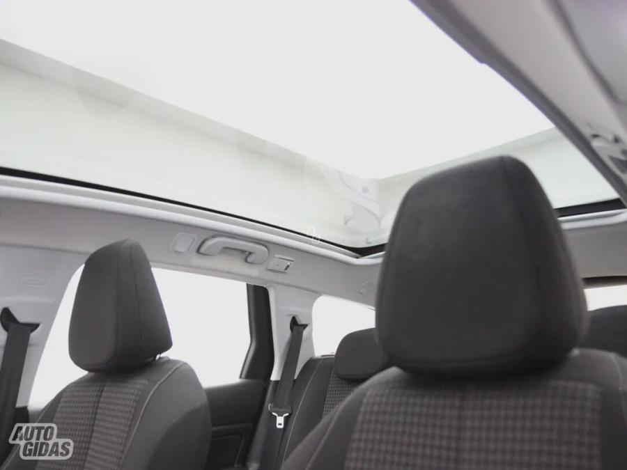 Grey Peugeot 308 2018 in Vilnius, with an engine capacity of 1.20 L and mileage of 188 thousand km for 6799 €, photo 31 on AUTOMOTO.COM.LV