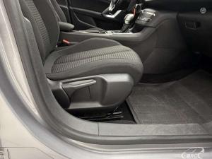 Pelēks Peugeot 308 2018 Viļņa, ar dzinēja tilpumu 1.56 L un nobraukumu 80 tūkst. km par 8500 €, foto 8 vietnē AUTOMOTO.COM.LV