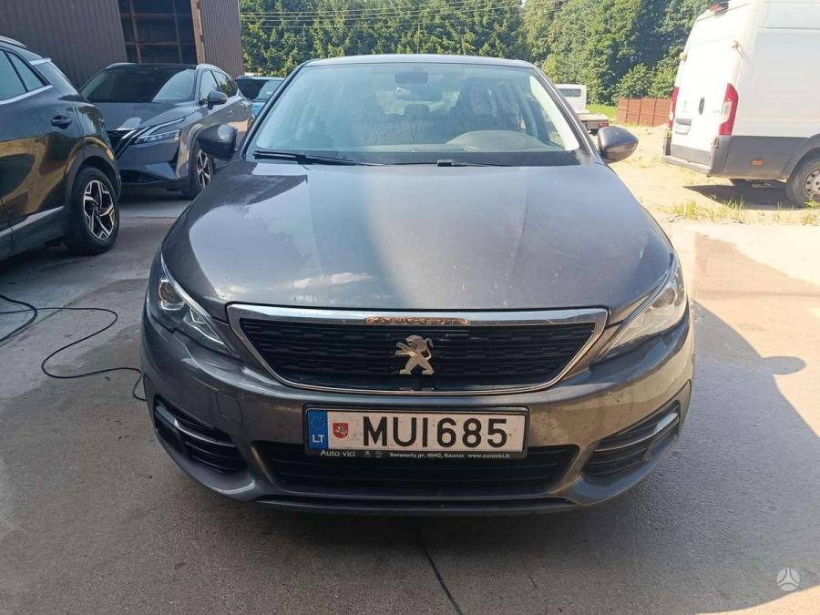 Grey Peugeot 308 2018 in Taurage, with an engine capacity of 1.50 L and mileage of 280 thousand km for 3900 €, photo 1 on AUTOMOTO.COM.LV