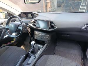 Grey Peugeot 308 2018 in Taurage, with an engine capacity of 1.50 L and mileage of 280 thousand km for 3900 €, photo 12 on AUTOMOTO.COM.LV